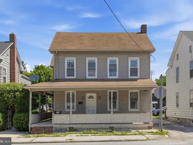 586 Baltimore St, Hanover, PA 17331
