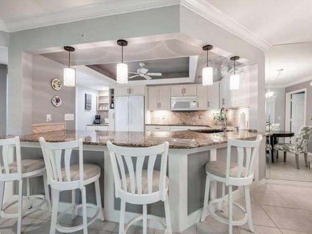 586 Beachwalk Cir #O 101, Naples, FL 34108