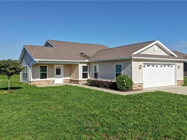 586 Keim Dr NW, Strasburg, OH 44680