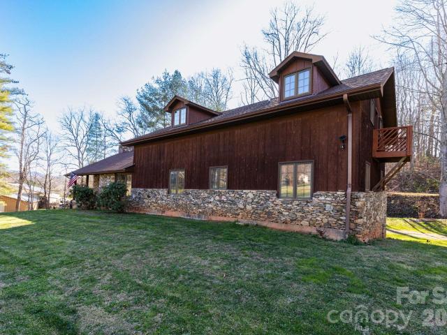 586 Justice Ridge Rd, Candler, NC 28715 | MLS #4359