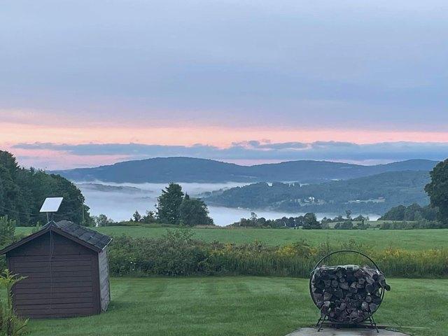 586 Old Coach Rd, Lyndon, VT 05851