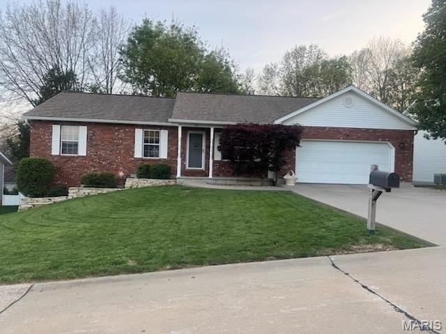 586 Monty Vw, Washington, MO 63090