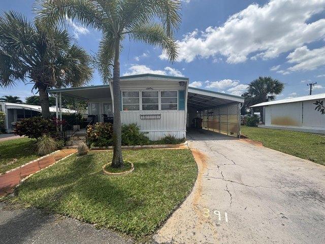 586 NE 47th St, Deerfield Beach, FL 33064