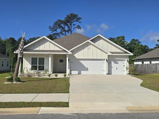 586 Shepard St, Gulf Shores, AL 36542