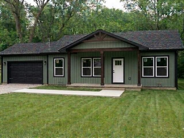 586 Panich St, Pleasant Hope, MO 65725