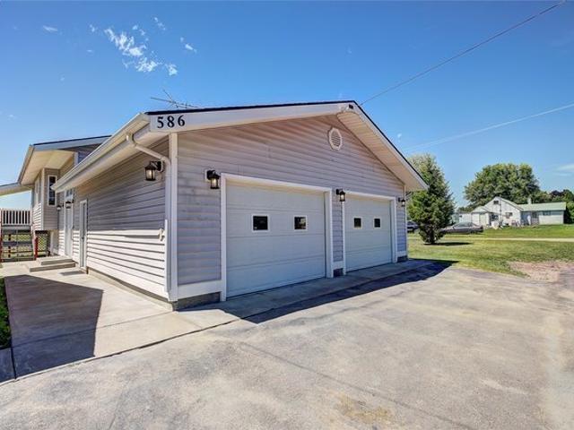 586 Willow Glen Dr, Kalispell, MT 59901
