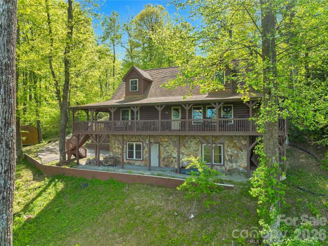 586 Tanglewood Lane