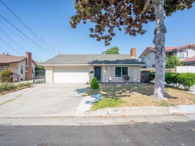 58740001 5533 N Charlotte Ave