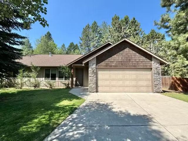 58741982 61215 Bighorn Ct