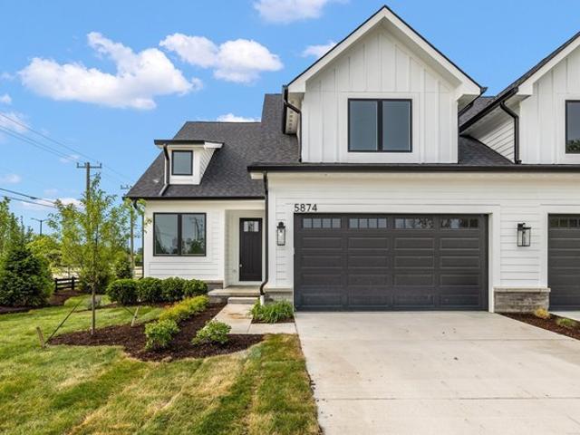 5874 Heights Dr # BLDG10, Sterling Heights, MI 48314