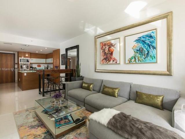 5875 Collins Ave #604, Miami Beach, FL 33140