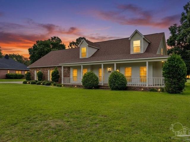 5875 Hogans Aly, Milton, FL 32570