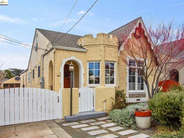 5875 Picardy Dr, Oakland, CA 94605