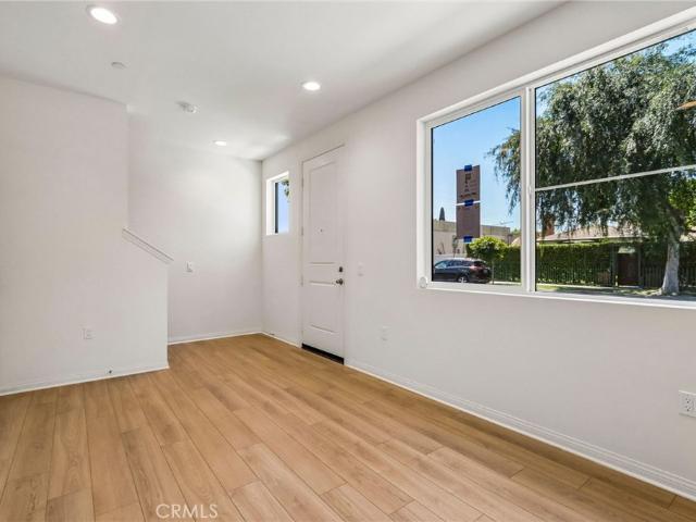 5876 Linden Ave, Unit 7, Long Beach, CA 90805 | MLS #OC26143