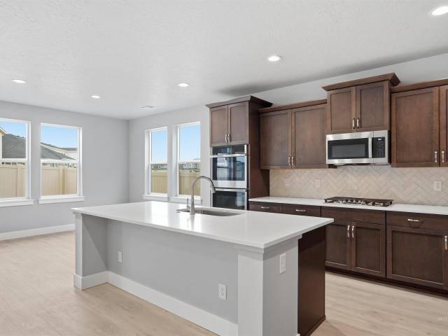 5877 W Sprig Dr, Meridian, ID 83646 | MLS #98968