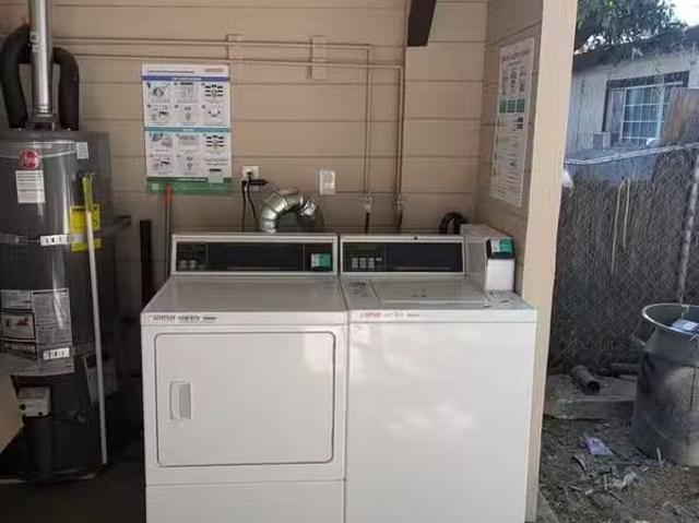 58780761 968 W 12th St