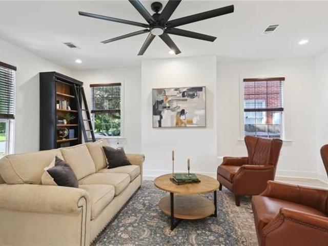 5870 CANAL Boulevard, New Orleans, US, LA