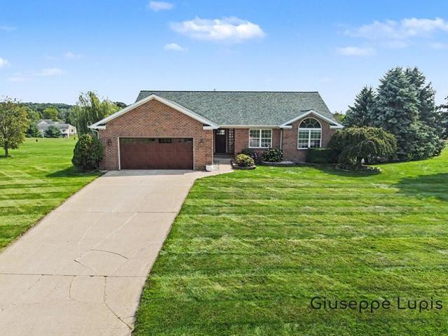 5870 Terrace Ridge Dr NE, Rockford, MI 49341