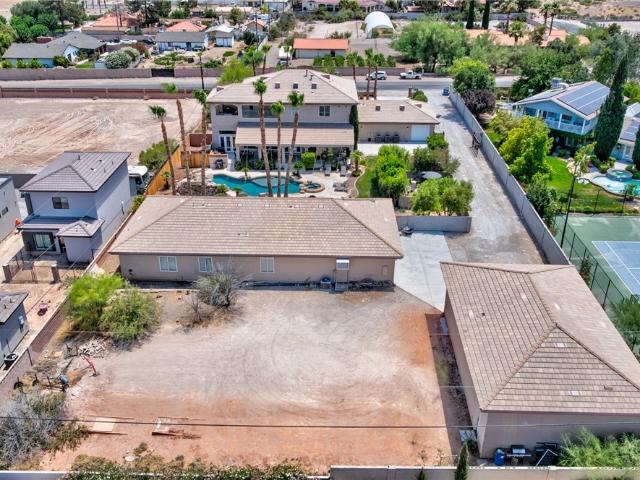 5870 w oquendo road