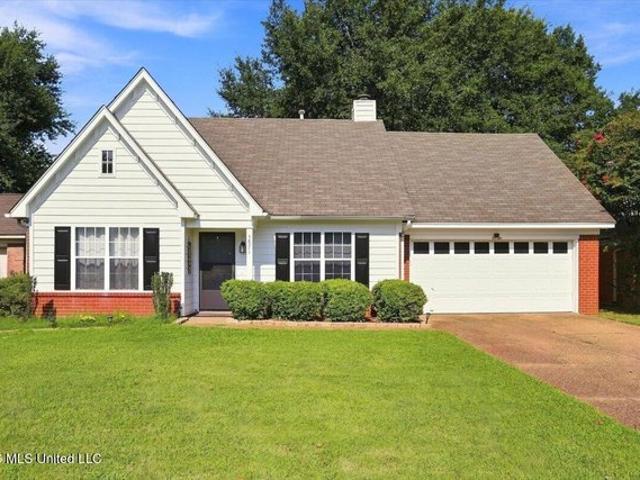 5871 Kentwood Dr, Horn Lake, MS 38637