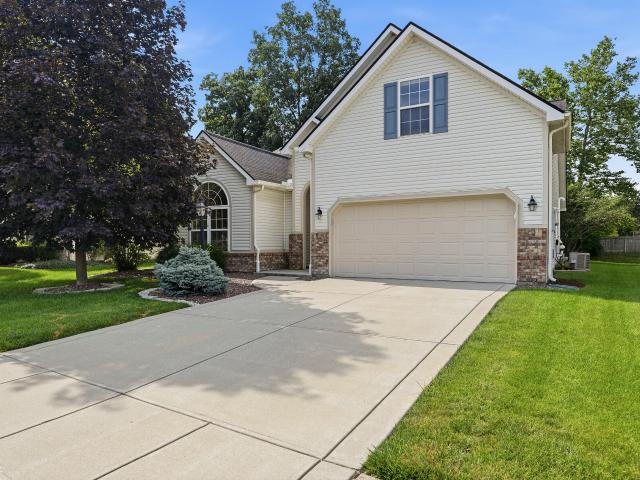 5871 Lost Oaks