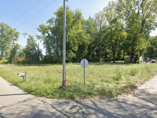 5871 W 200 N