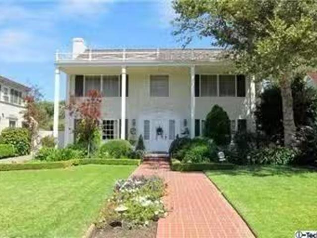 58726 2265 Adair St