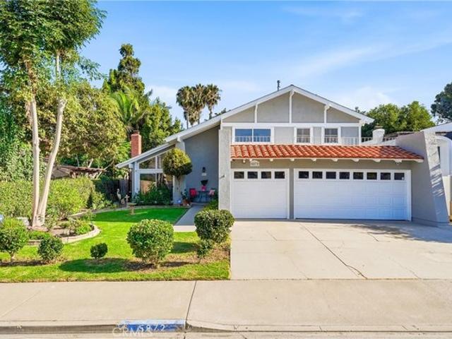 5872 Meadowbrook Dr, Huntington Beach, CA 92649