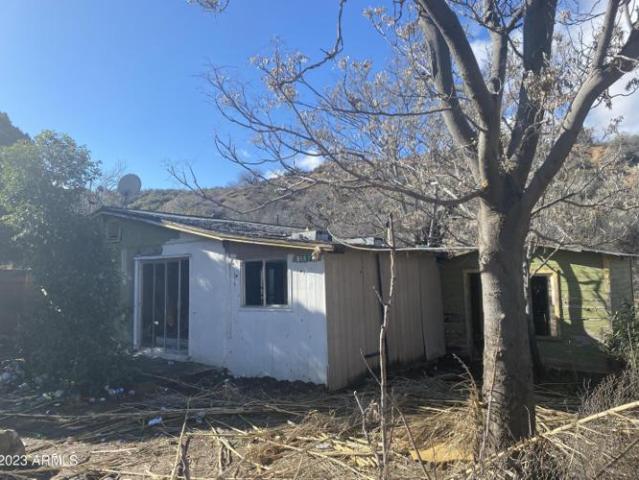 5872 S New St, Miami, AZ 85539