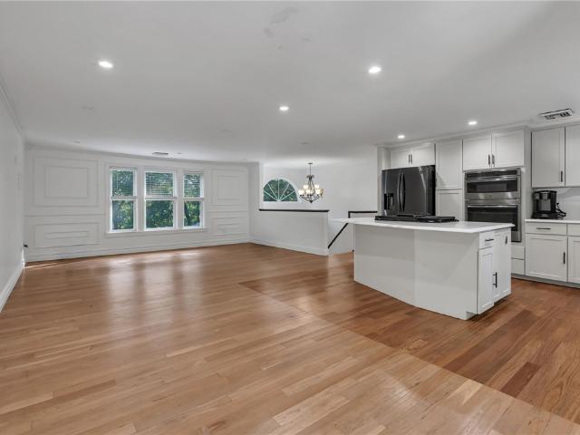 587 Central Avenue