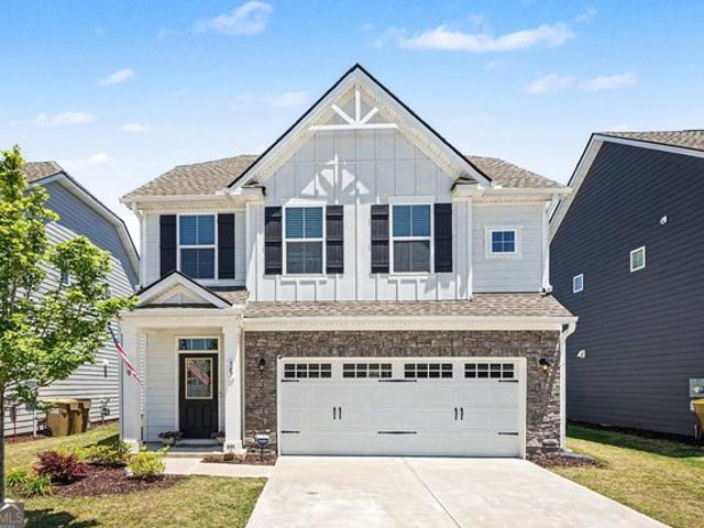 587 Gunter Dr, Hoschton, GA 30548