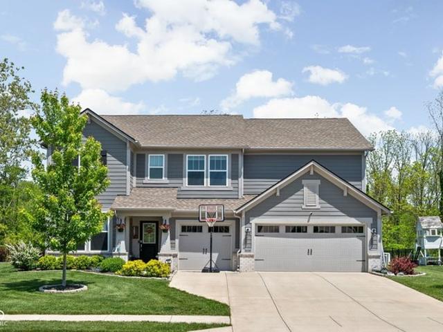 587 Ferndale Ln, Danville, IN 46122