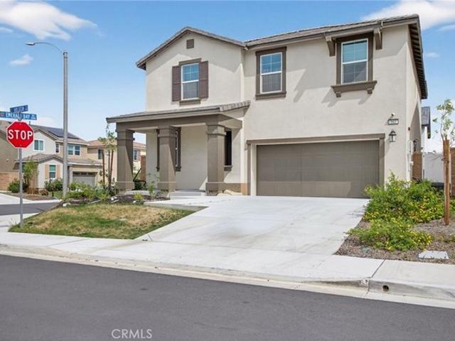 587 Holston St, Rialto, CA 92377