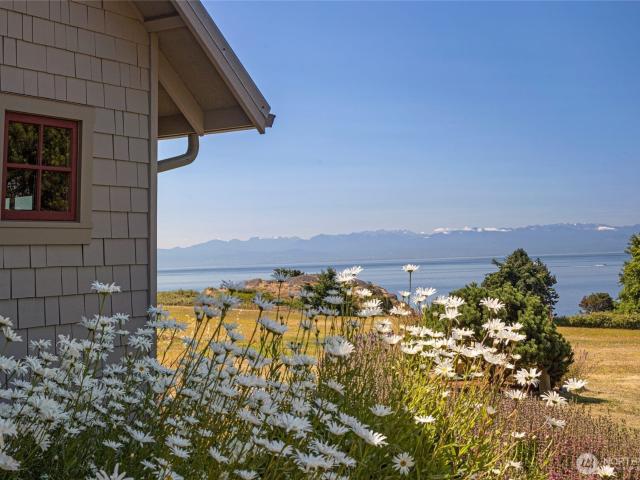 587 Old Johnson Rdwy