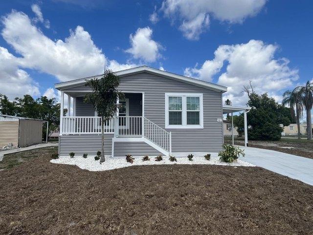 587 Leopard Ln Unit 587, North Fort Myers, FL 33917
