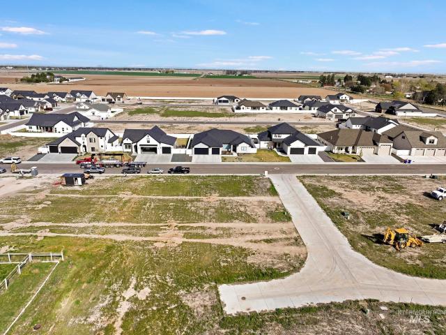 587 Moonbeam Way