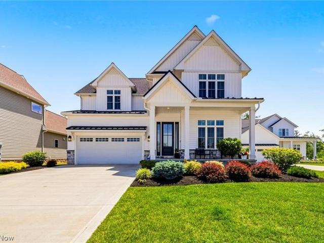 587 Magnolia Ct, Mayfield, OH 44143