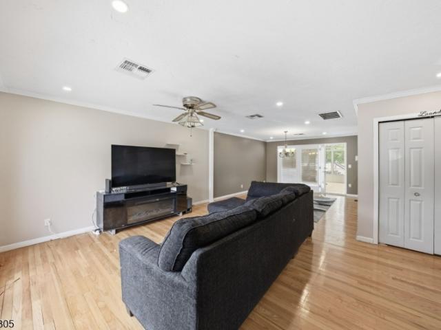 587 Marlboro Rd # 1