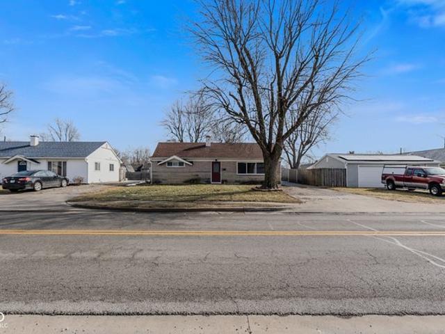 587 N Meridian St, Greenwood, IN 46143