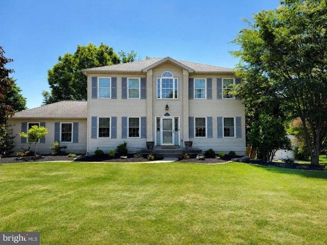 587 Weikel Rd, Lansdale, PA 19446