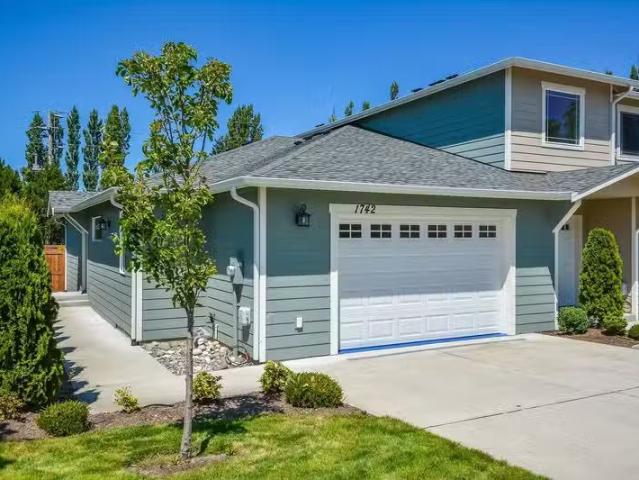 58842676 1742 Sw Stremler Dr