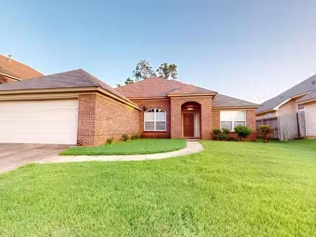 58843045 616 Lismore Pl