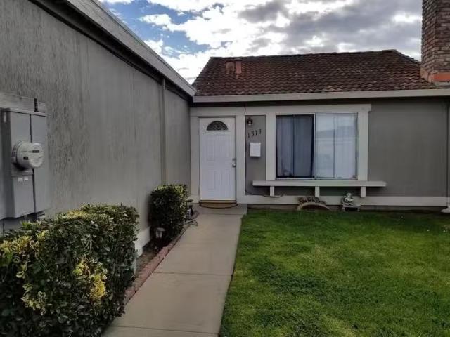 58843478 1513 Ebro Cir