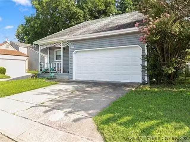 58845335 1616 E 66th St