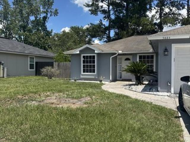 5884 Copper Creek Dr, Jacksonville, FL 32218
