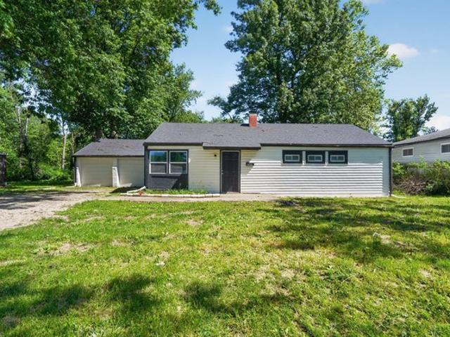 5884 E 42nd St, Indianapolis, IN 46226
