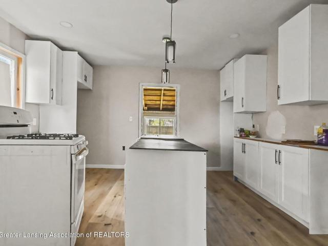 5884 E Round Lake Road