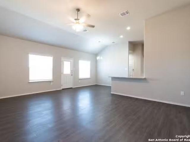 58854051 602 Grayson Ln