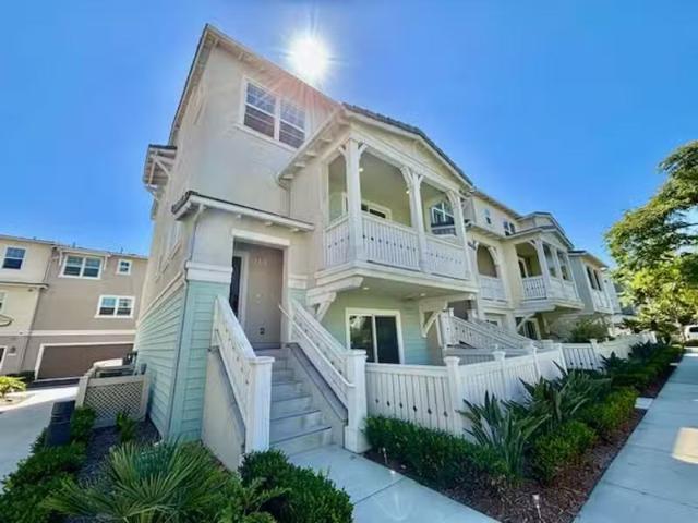 58854483 3707 Islander Walk