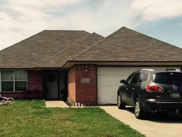 58855256 2116 N Manning St